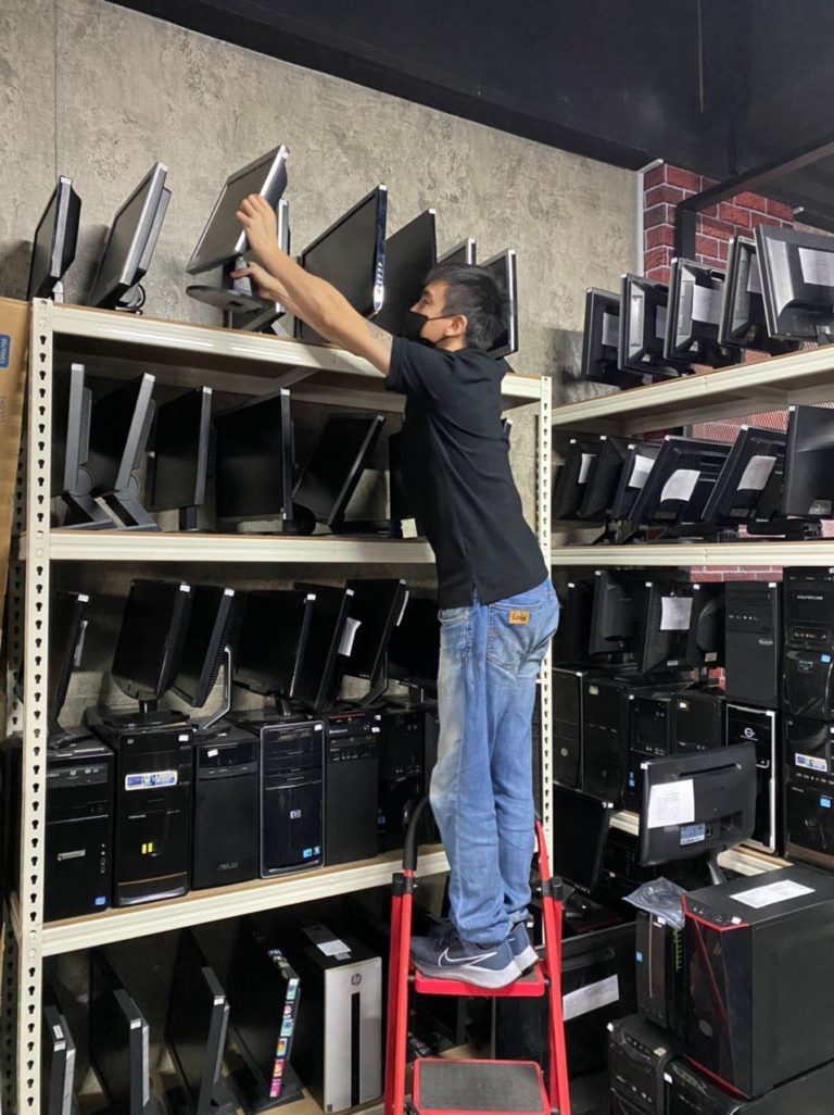 Maxis Perluas Kempen Kitar Semula e-Sisa, Pos 'drop-off' Kini Percuma ...