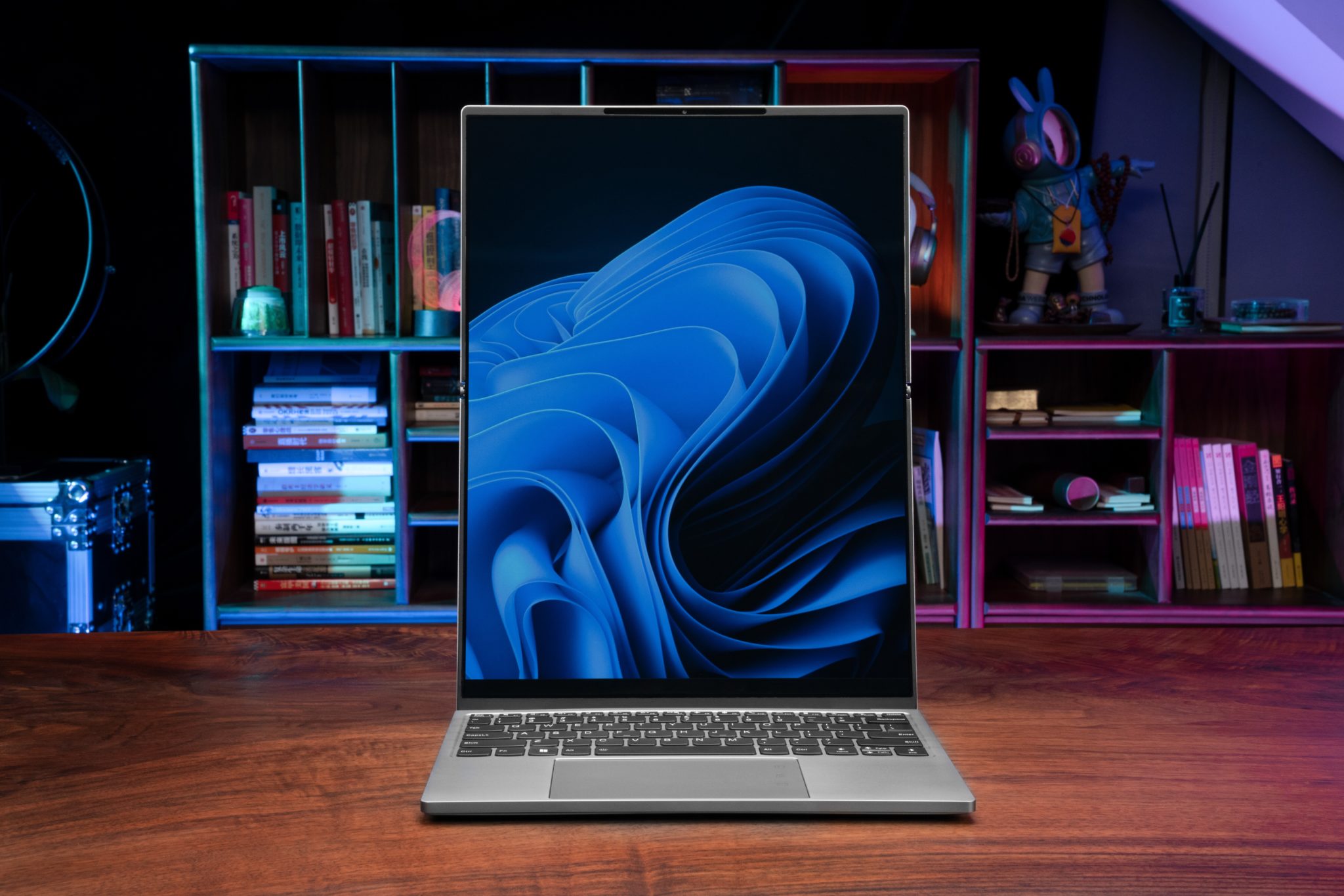 Skrin Komputer Riba Lenovo Ini Boleh Dilipat 2