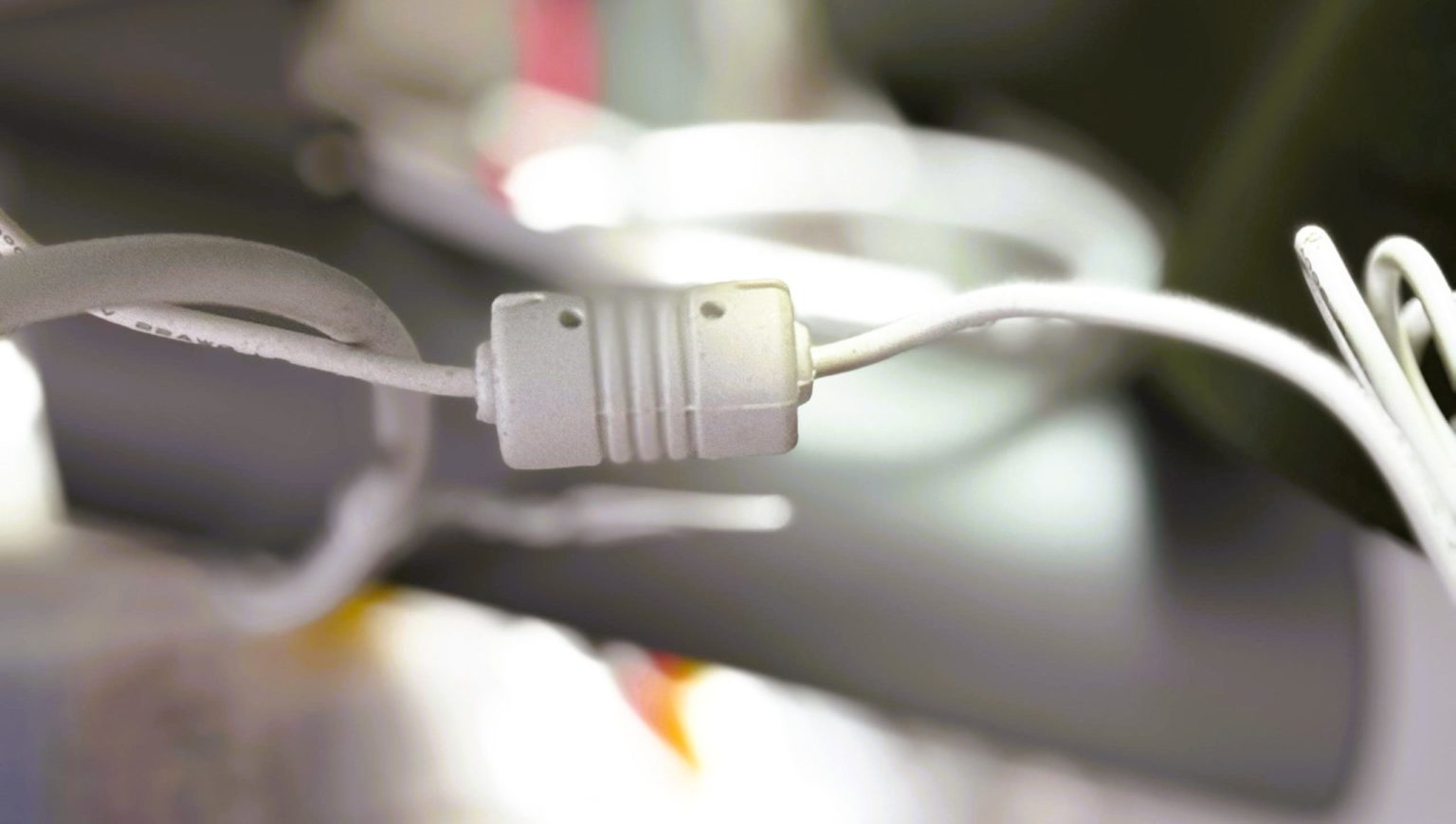 Kenapa Ada Bonggol Ni Pada Sesetengah Kabel Peranti Elektronik? Ini ...