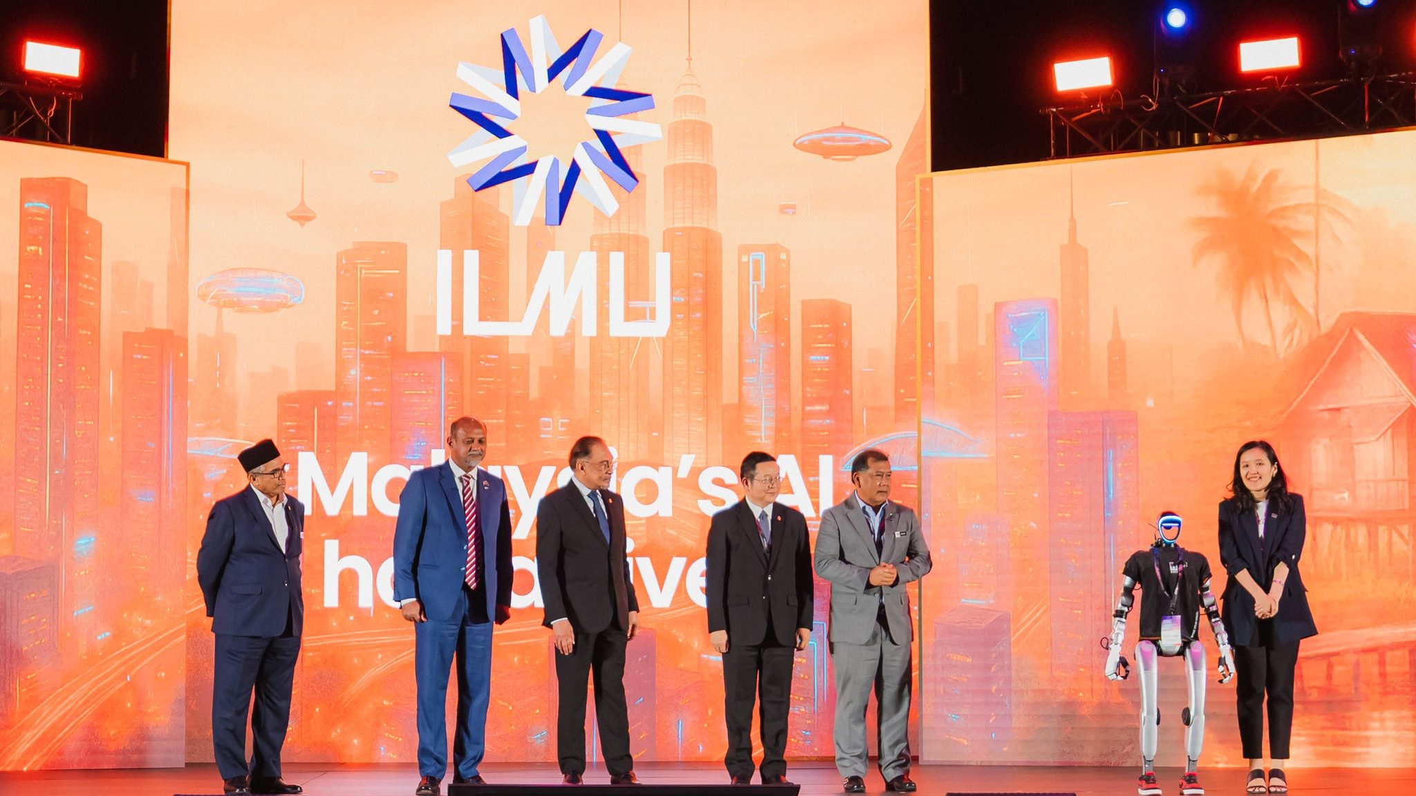 YTL AI Labs Lancar ILMU - Model AI 100% Malaysia